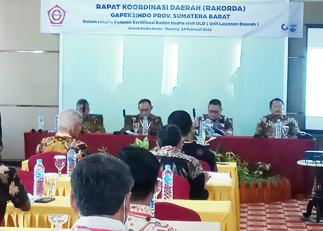 Solidkan Asosiasi Gapeksindo Sumbar Gelar Rakoda - IwoSumbar.com