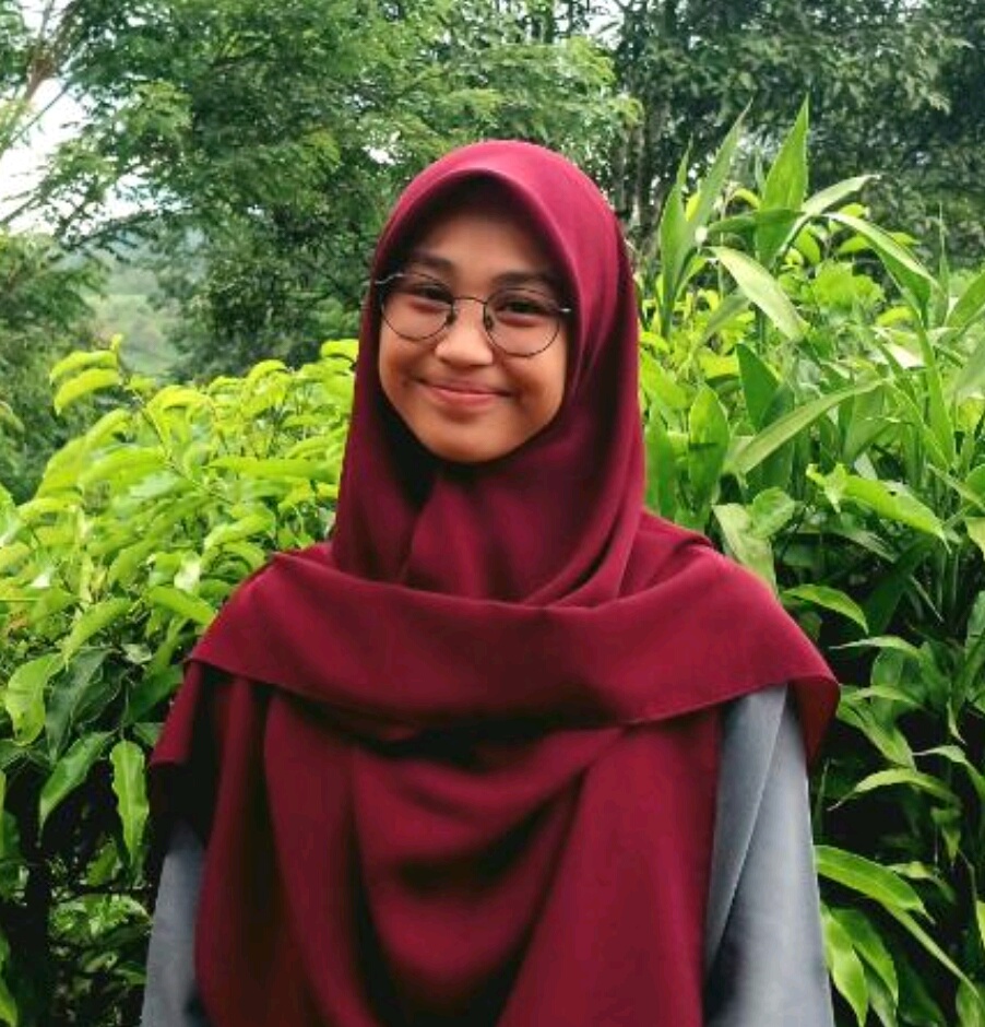 Mengoptimalkan Kinerja Dye-Sensitized Solar Cells (DSSC) melalui Zat ...